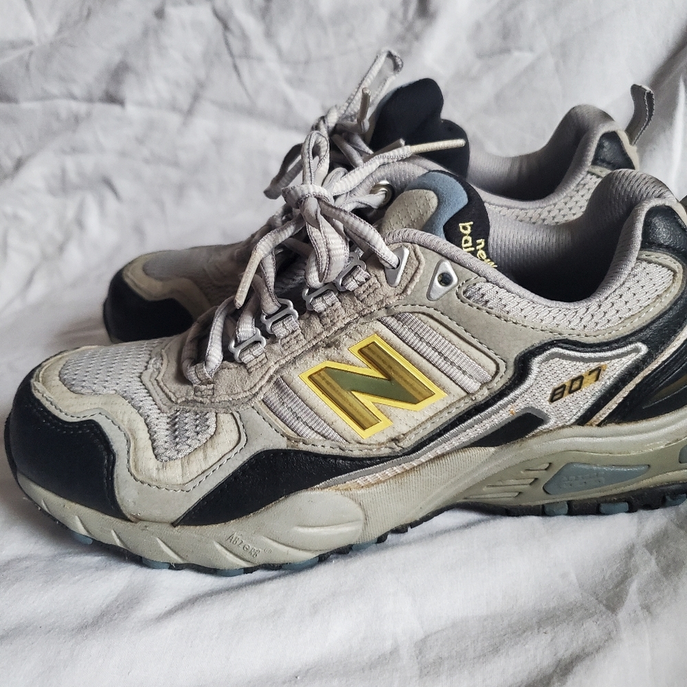 New Balance 807 All Terrain Sneakers Size 6.5. - Gem